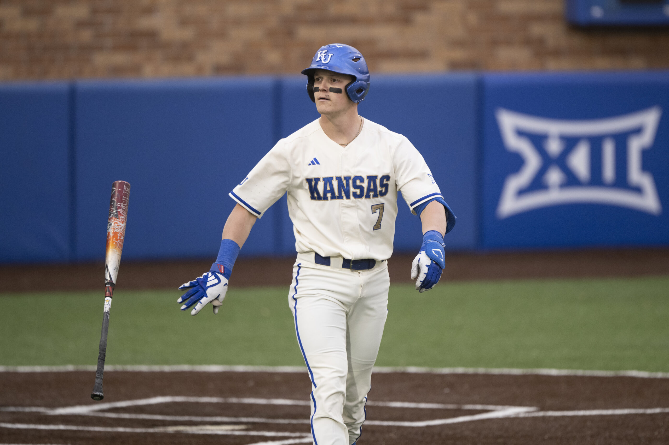Jayhawks ride Voegele’s best start of the year to 9-1 conference ...